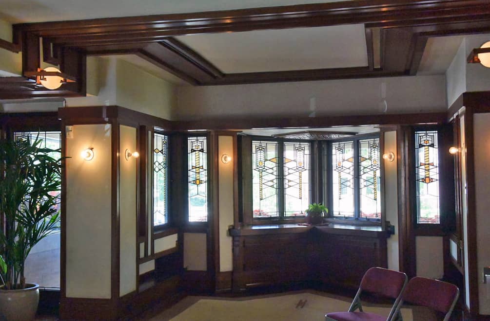 Touring Frank Lloyd Wright's Robie House - DesignJunket