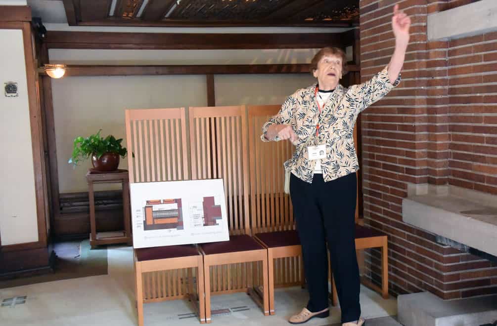 Touring Frank Lloyd Wright's Robie House - DesignJunket